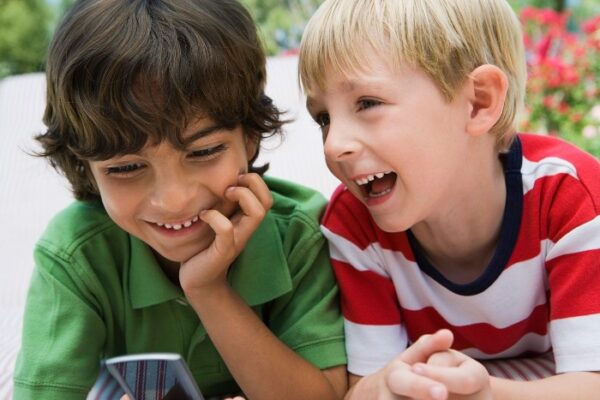 How to Reduce Screen Time for Kids This Summer - Ice Cream n Sticky Fingers